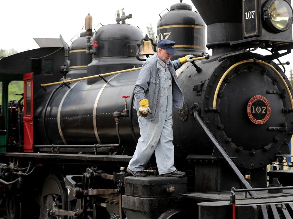 TAIT: Fort Edmonton locomotive's last ride of the season | Edmonton Sun