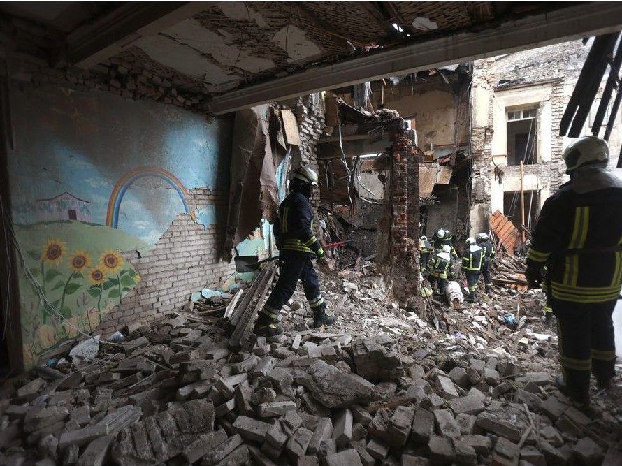 Here is the man and the backstory behind the famous Rick Simpson Oil ...