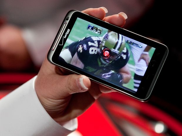 Rogers eyes network upgrade as first '4G' LTE smartphone arrives at ...