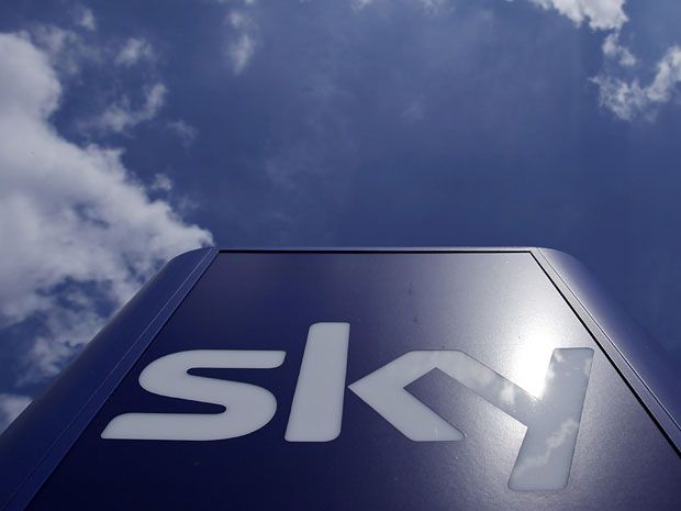 News Corp opens BSkyB deal to full U.K. competition inquiry | Financial ...