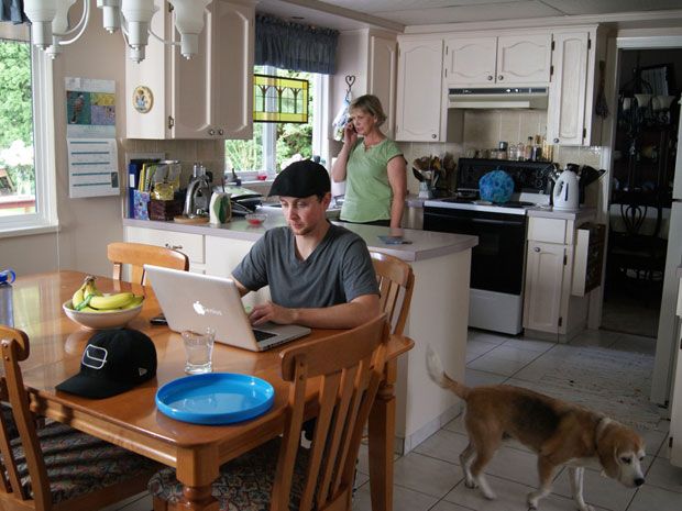 Generation Boomerang: Adult children living with parents focus of new ...