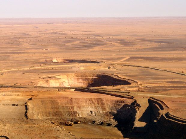 Kinross gold mine workers go on strike in Africa | Financial Post