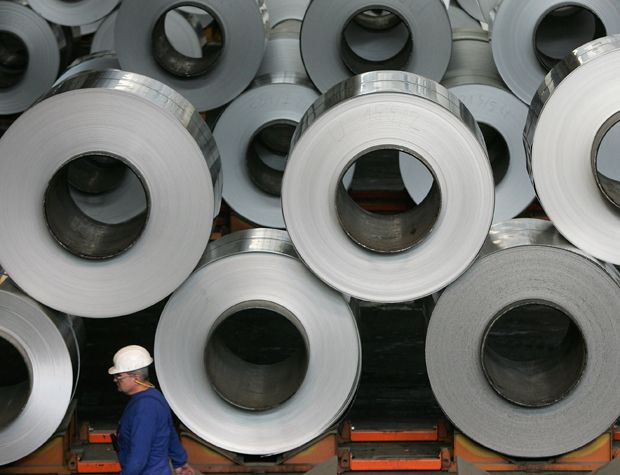 Predicting minor earnings gain for Alcoa despite seasonal weakness ...