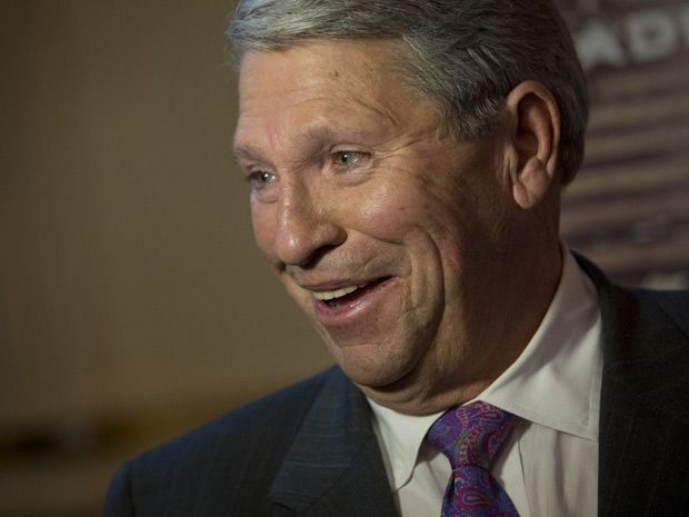 Canadian Pacific Railway CEO Hunter Harrison's plan buoys stock ...