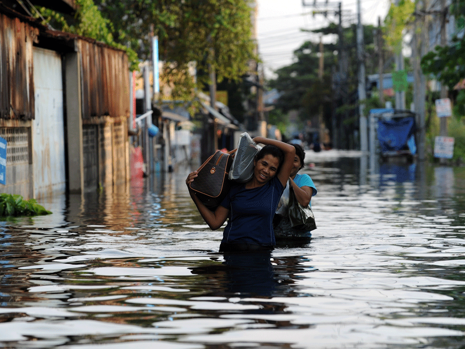 Asia climate disasters leading to pullback from fossil fuel use ...