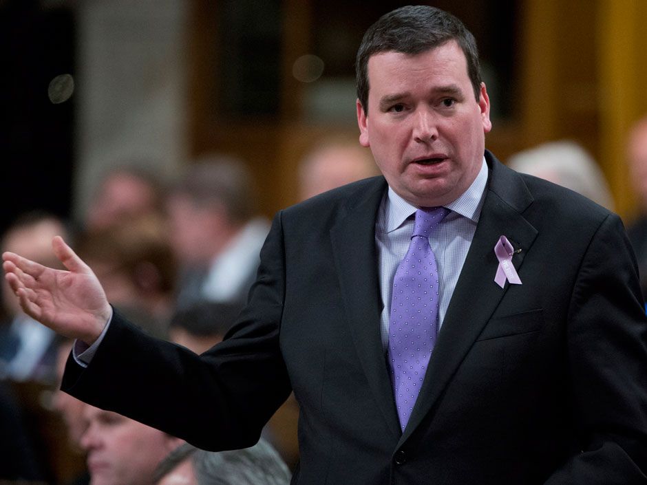 Wireless sector: Phone-y competition as Ottawa's efforts backfire ...