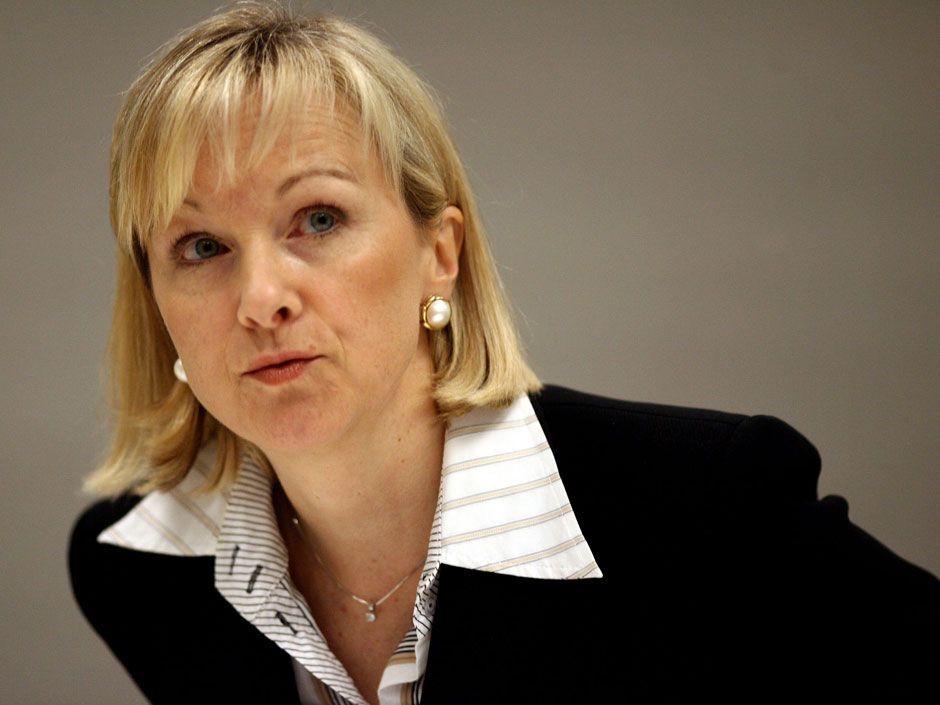In final year as Canada's top bank watchdog, Julie Dickson will make no ...