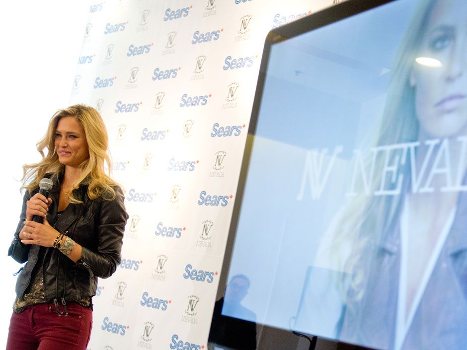 Sears Canada seeks fashion refresh with former Victoria's Secret model ...