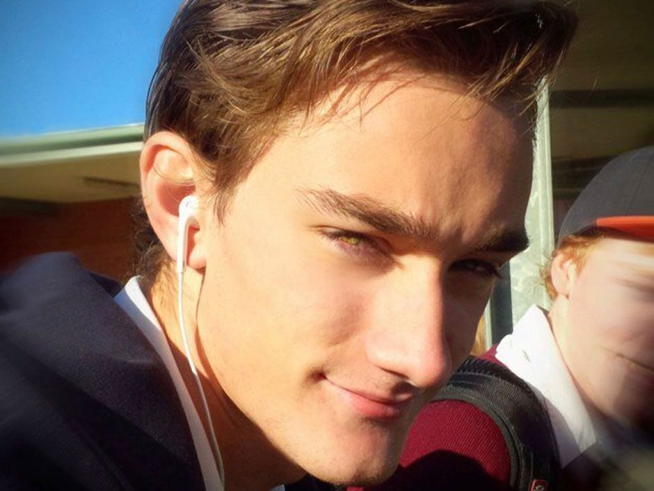 Apple Inc: How Sonny Dickson, an Australian teen, is driving the tech ...
