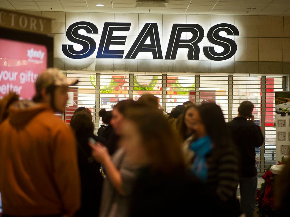 Sears shares plummet in after-hours trading on forecast for major ...