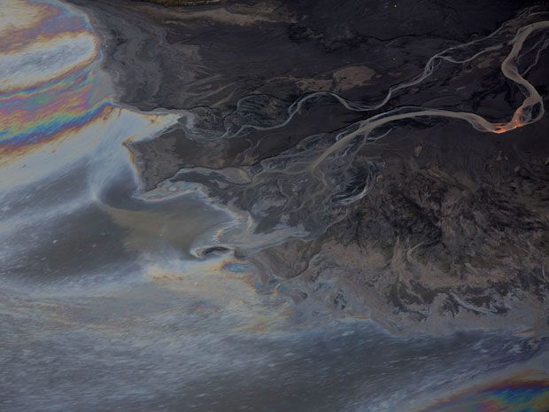 Oil sands foes say study showing tailings pond leakage demands industry ...