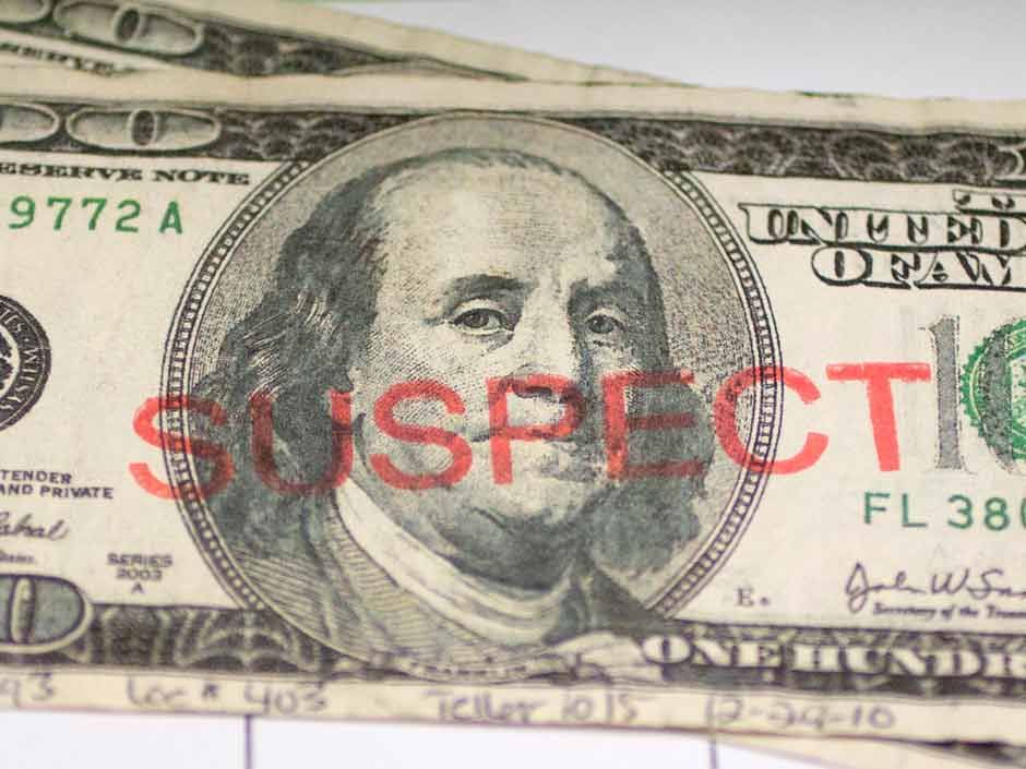 Mom with HP printer shows the digital ease of making counterfeit bills ...