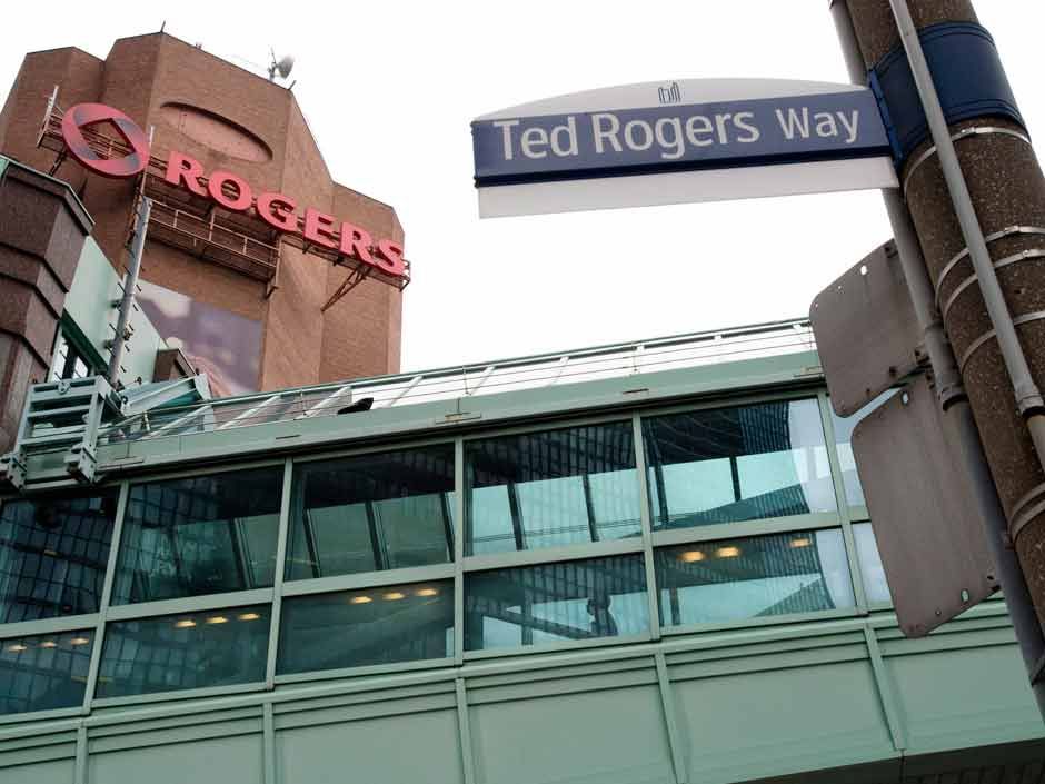 Rogers Communications Inc slides $9 million into the red on $484 ...
