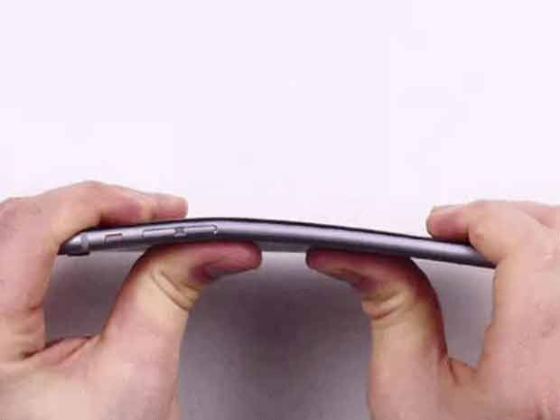 iPhone 6 Plus bends when you put it in your pocket, owners reportedly ...