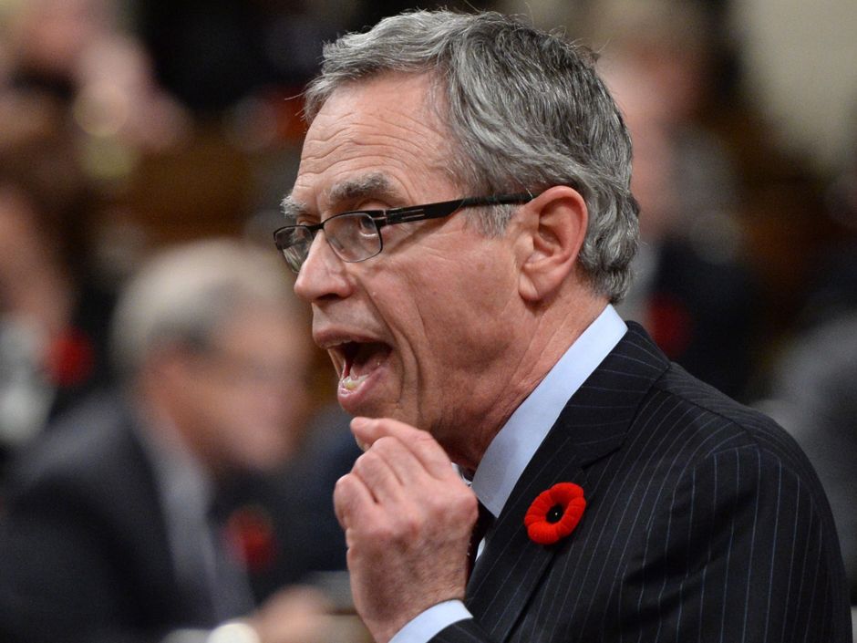 Joe Oliver warns falling oil prices will hurt Ottawa's finances before ...