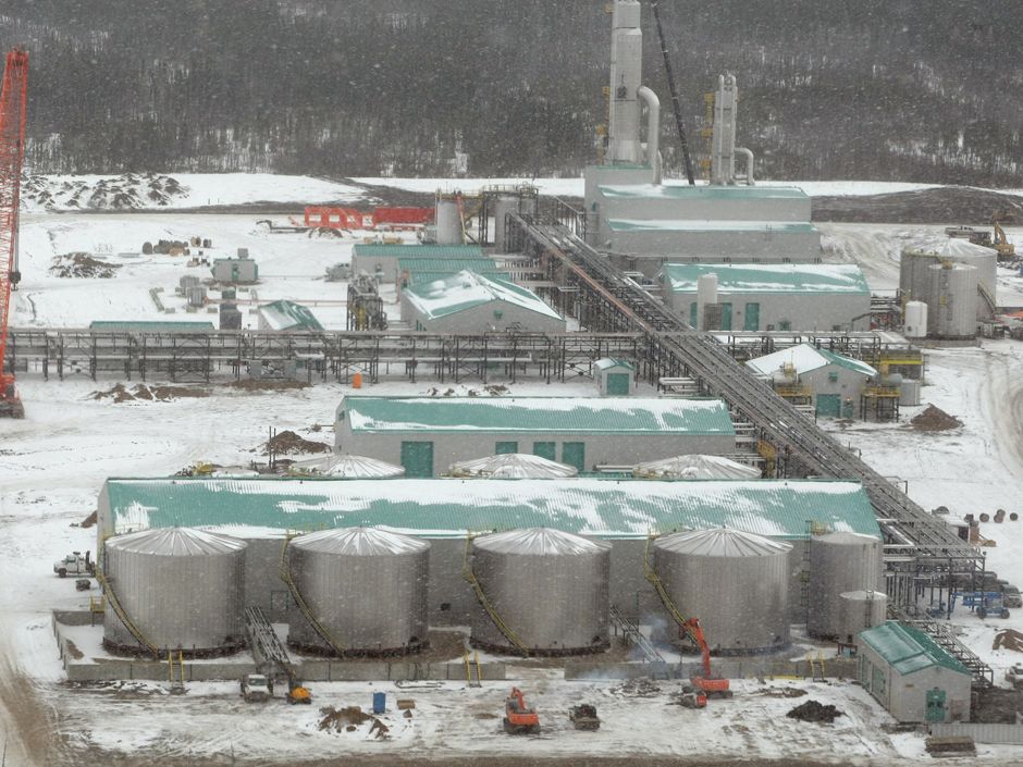 Oil rot spreads as loan default claim puts Connacher Oil and Gas on ...