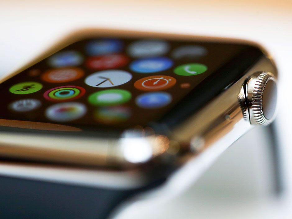 Apple Watch customers complaining the digital crown is sticky — and ...