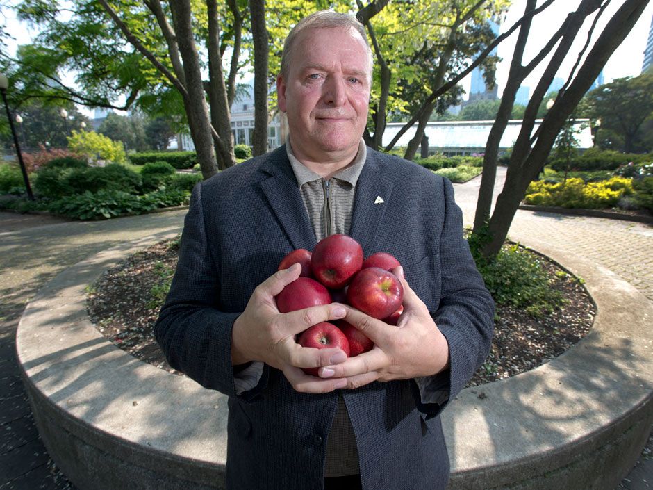 The Red Prince: Did apple growing pioneer bite off more than he can ...