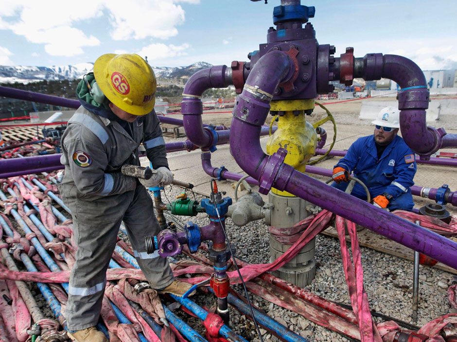 Refracking the hot new craze sweeping across shale oil fields ...