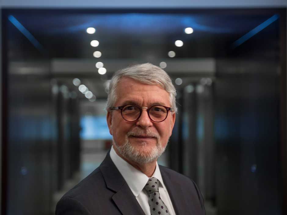 How Scott Jolliffe, a 'lucky' managing partner, moulded Gowlings into ...