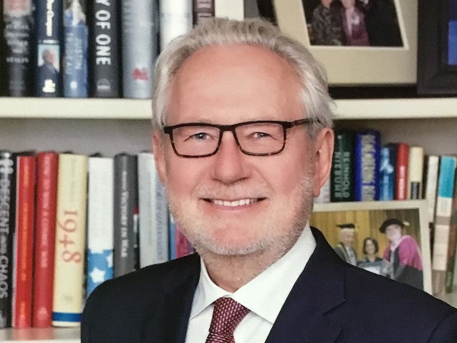 Dentons advisor Peter Harder named to Senate and other legal moves and ...