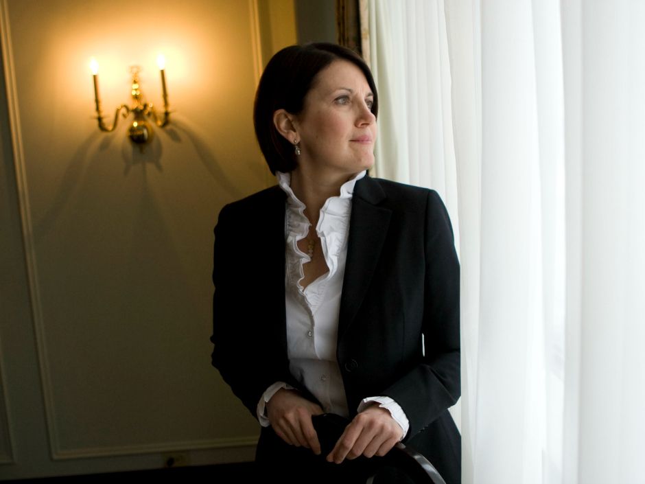 Bank of Canada hires former Merrill Lynch economist Sheryl King as ...