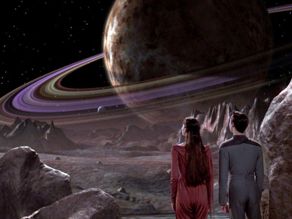 How mixed reality is bringing Star Trek's holodeck to a business near ...