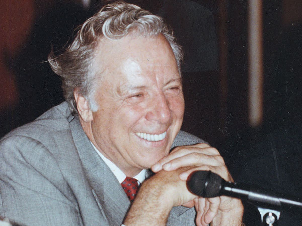 Former real estate millionaire Robert Campeau dies at 93 | Financial Post