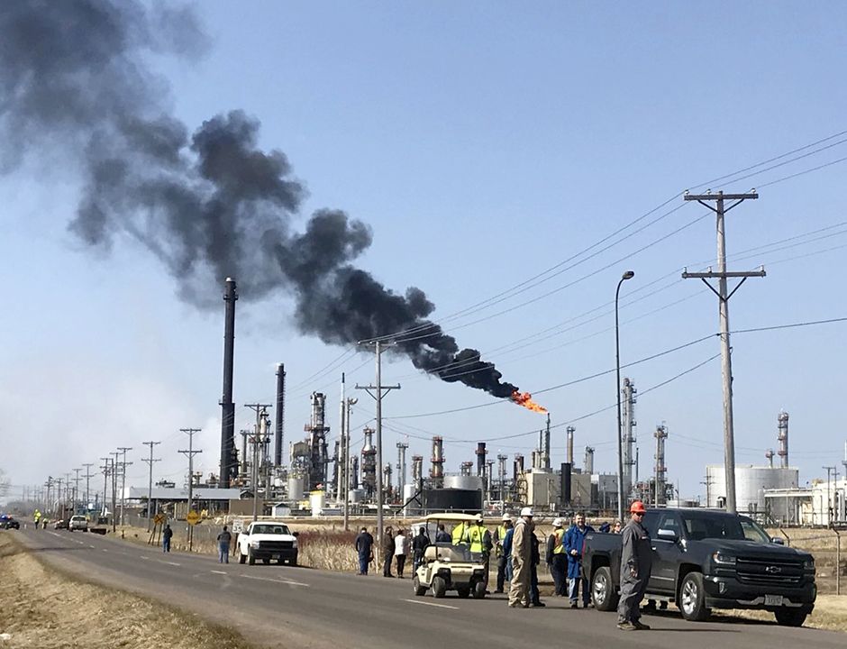 Fire, injuries at Wisconsin refinery add to Husky Energy's operational ...