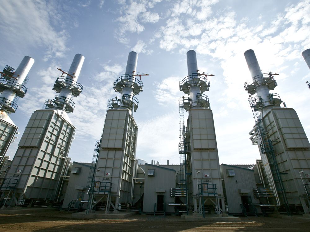 Devon Energy quits Canada, selling oil business to Canadian Natural for ...