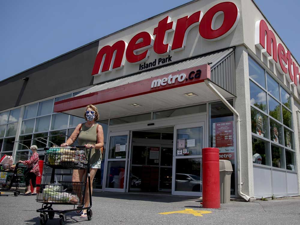 Metro grocery sales stay strong, but tougher year-over-year comparisons ...