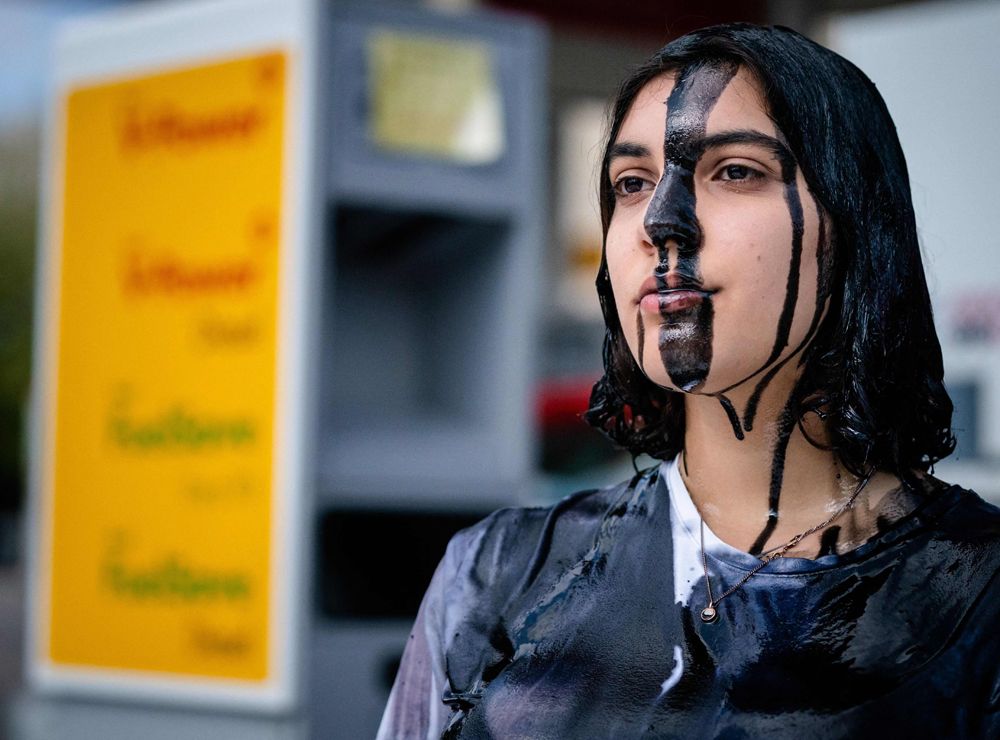 Shell shareholders increase pressure for further climate action ...