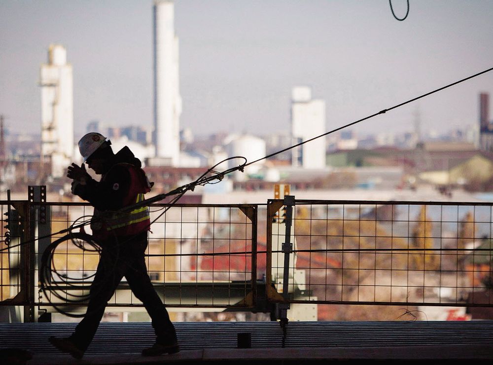 Rigs sit idle and jobs go unfilled in Canadian oilfields as workers ...