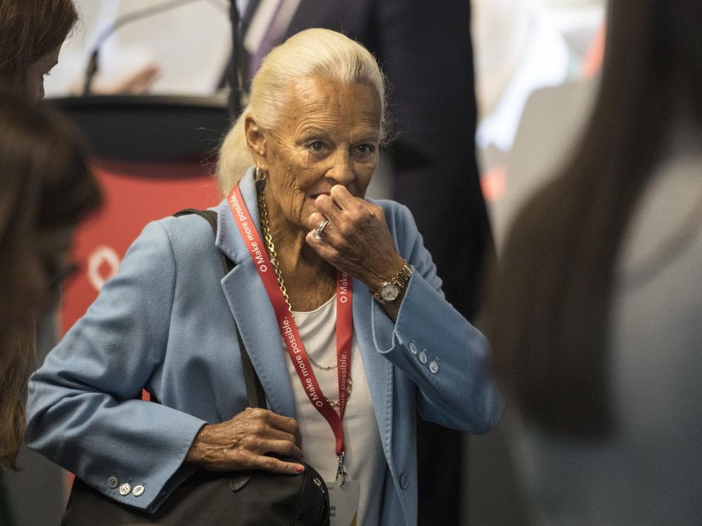 Loretta Rogers, director and matriarch of Rogers Communications Inc ...