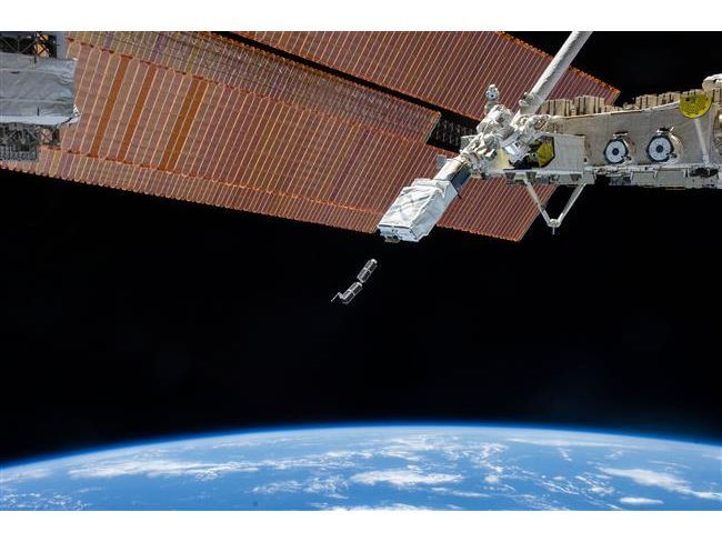 Canadian university students "emotional" as their miniature satellites ...