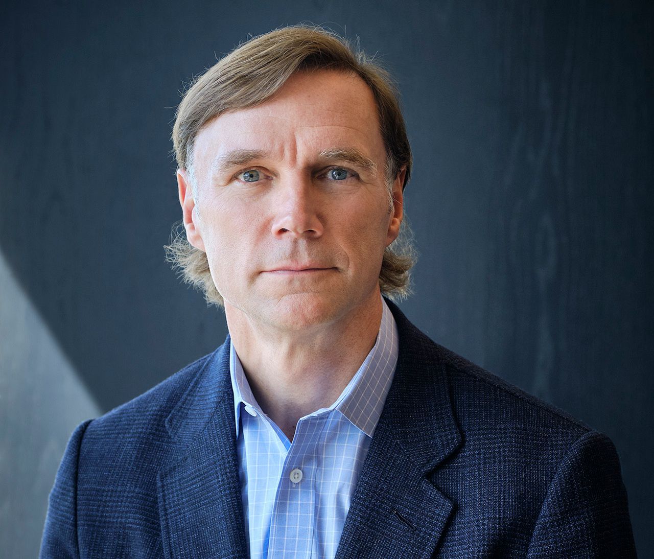 Lionel Conacher looks to make an offshore break at Surf Canada ...