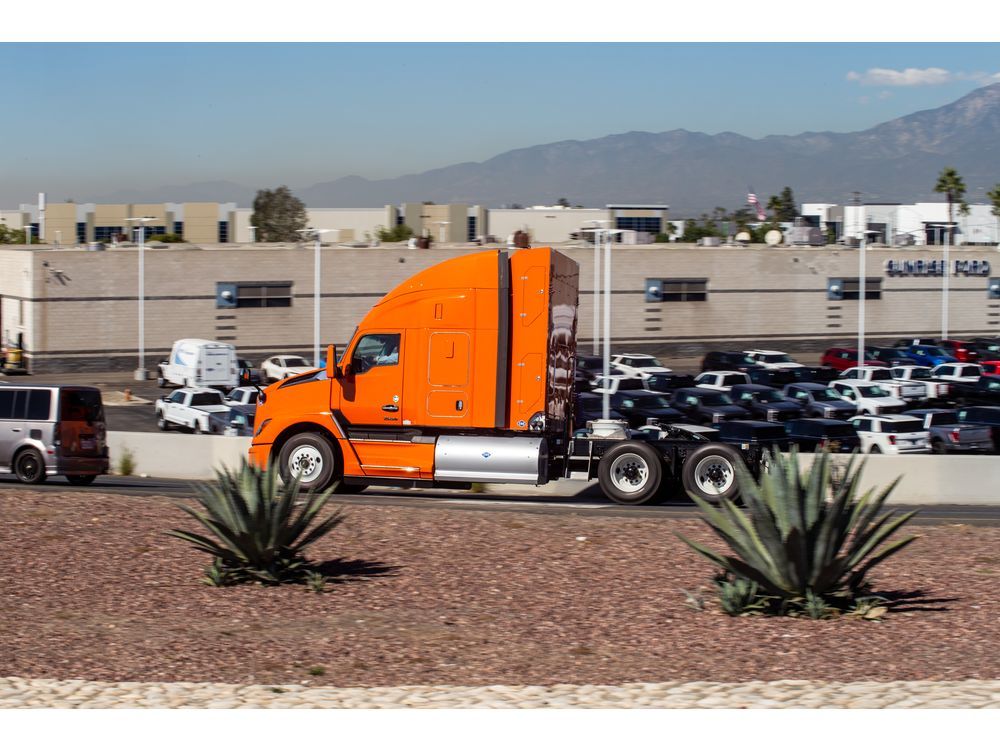 Hexagon Agility receives orders for Class 8 series trucks piloting the ...