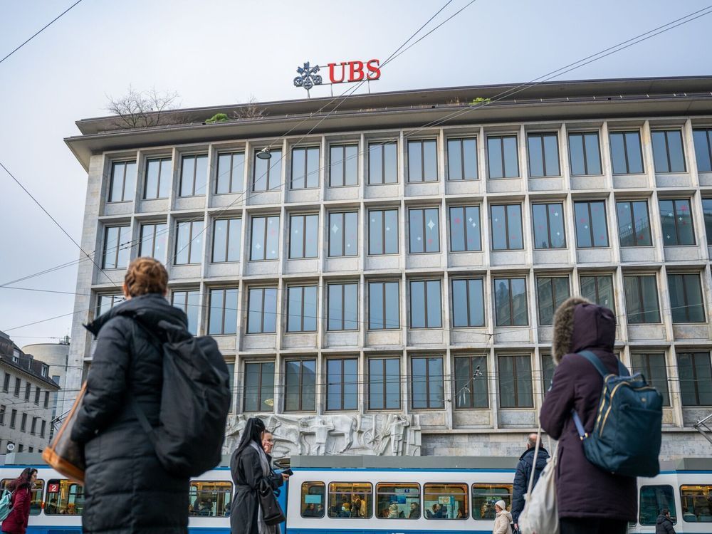 UBS Battles Wealthy Canadian Family Over Technology Firm Buyout ...