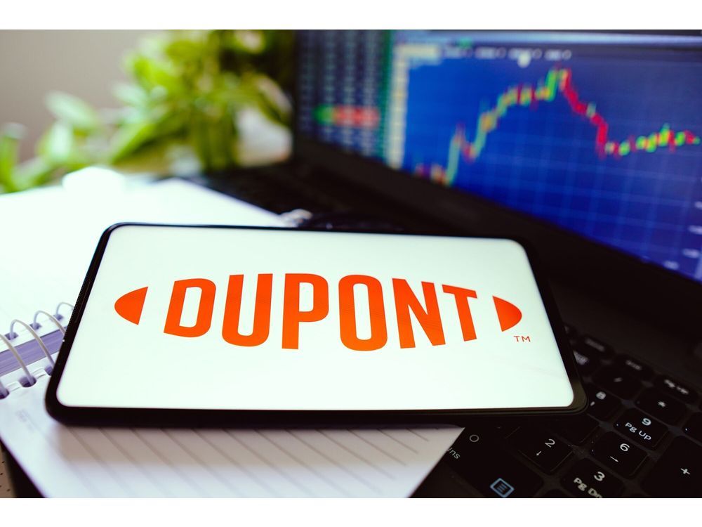 DuPont Plans Three-Way Split in Return to CEO's Playbook | Financial Post