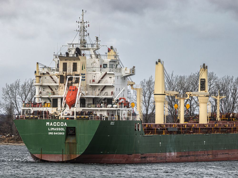 Cargo ship stuck in St. Lawrence River successfully refloated ...
