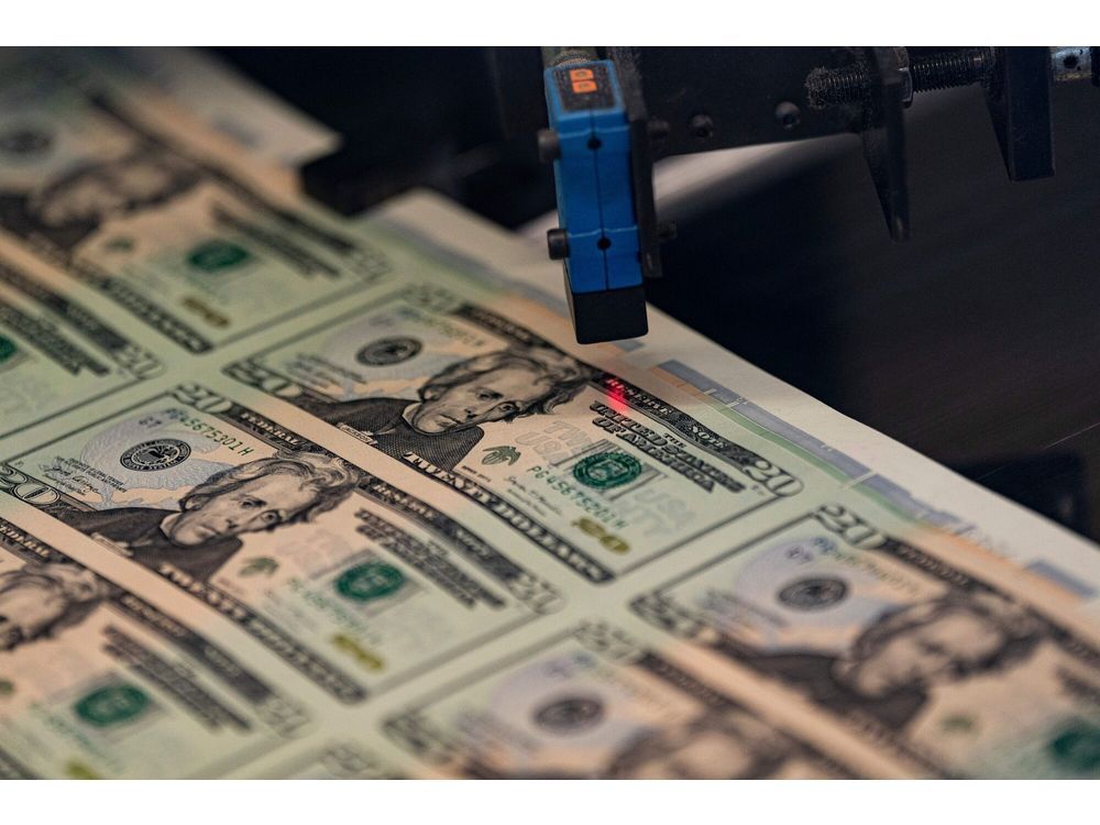 Dollar Drop Seen to Be Brief Amid Tariff Worries, US Economic Strength ...