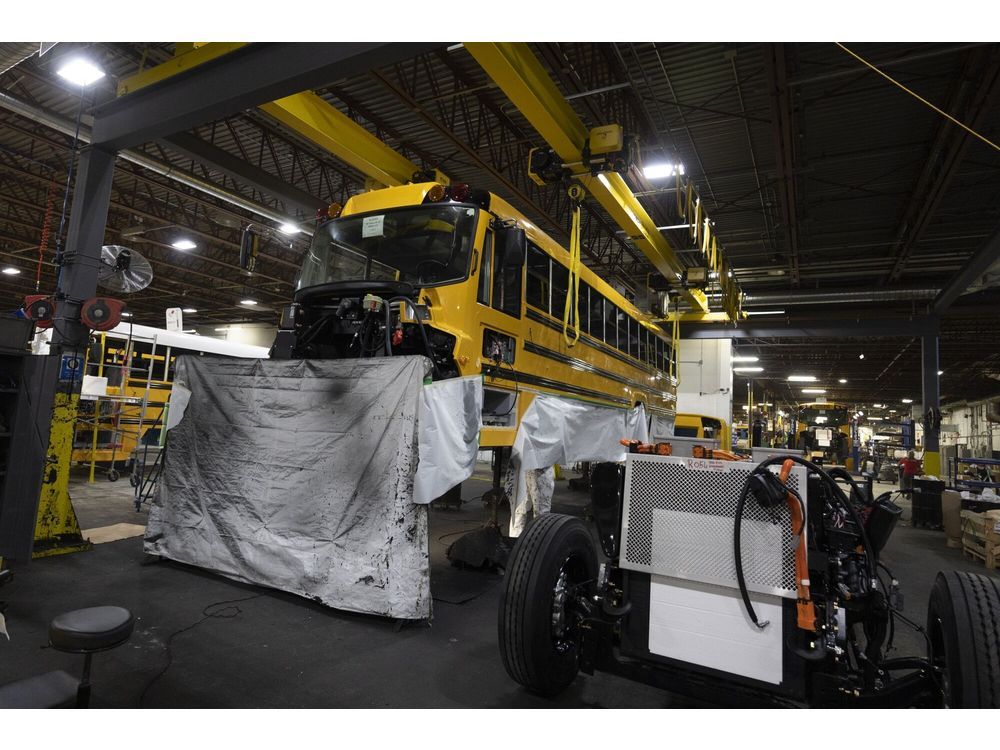 Bankrupt Electric Bus Maker Lion Rescued by Quebec Investors ...