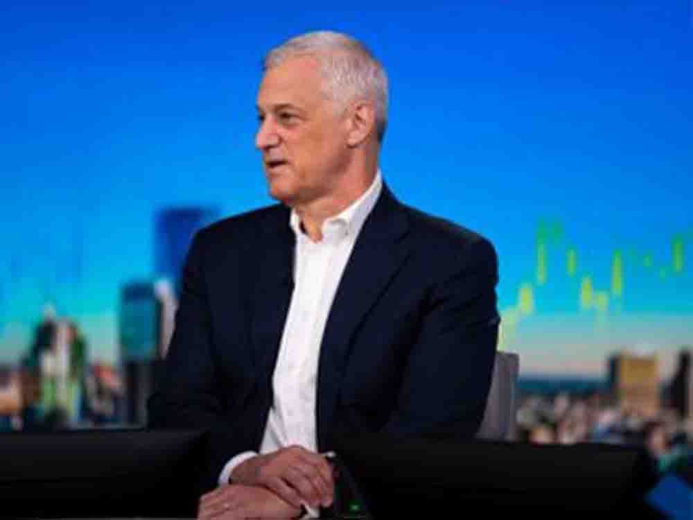 Standard Chartered CEO says 'shame on them' of banks quitting net zero ...