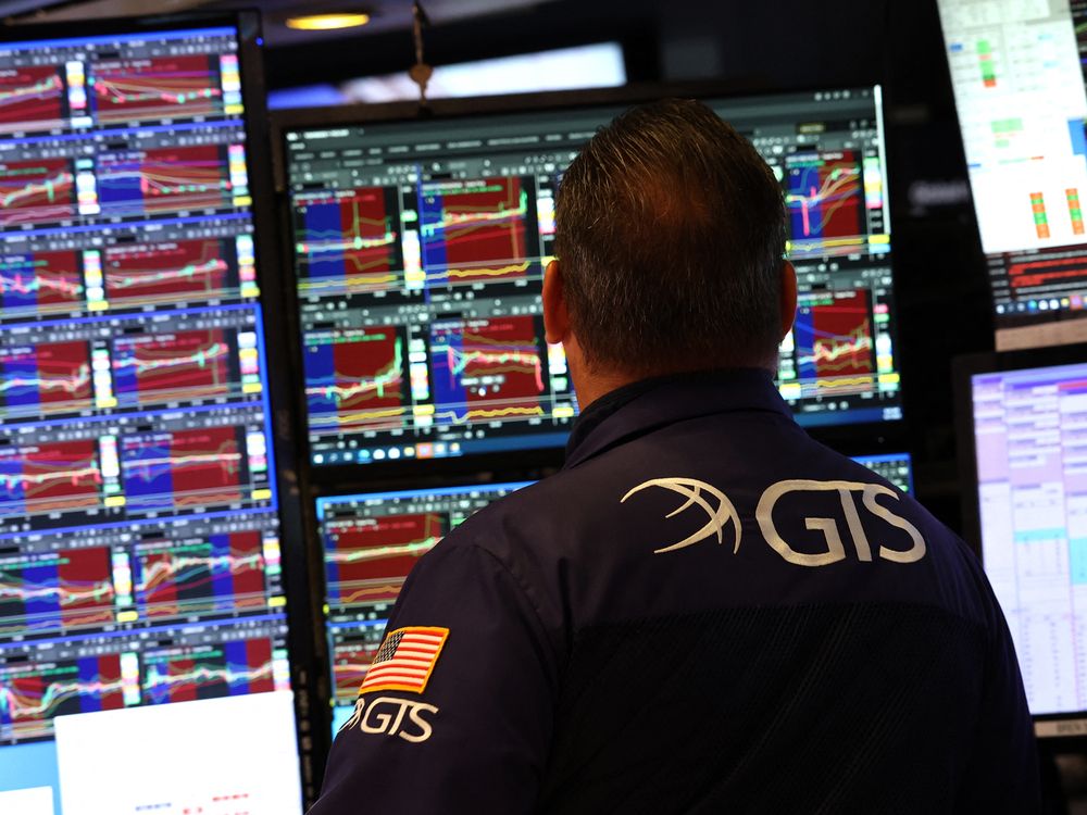 Firms overpaying for AI add to stock market bubble risks, survey shows ...