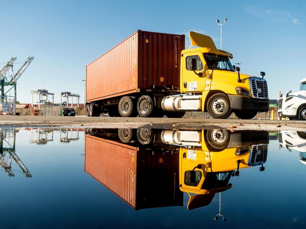 Immigrant truckers file suit over California's plans to revoke ...