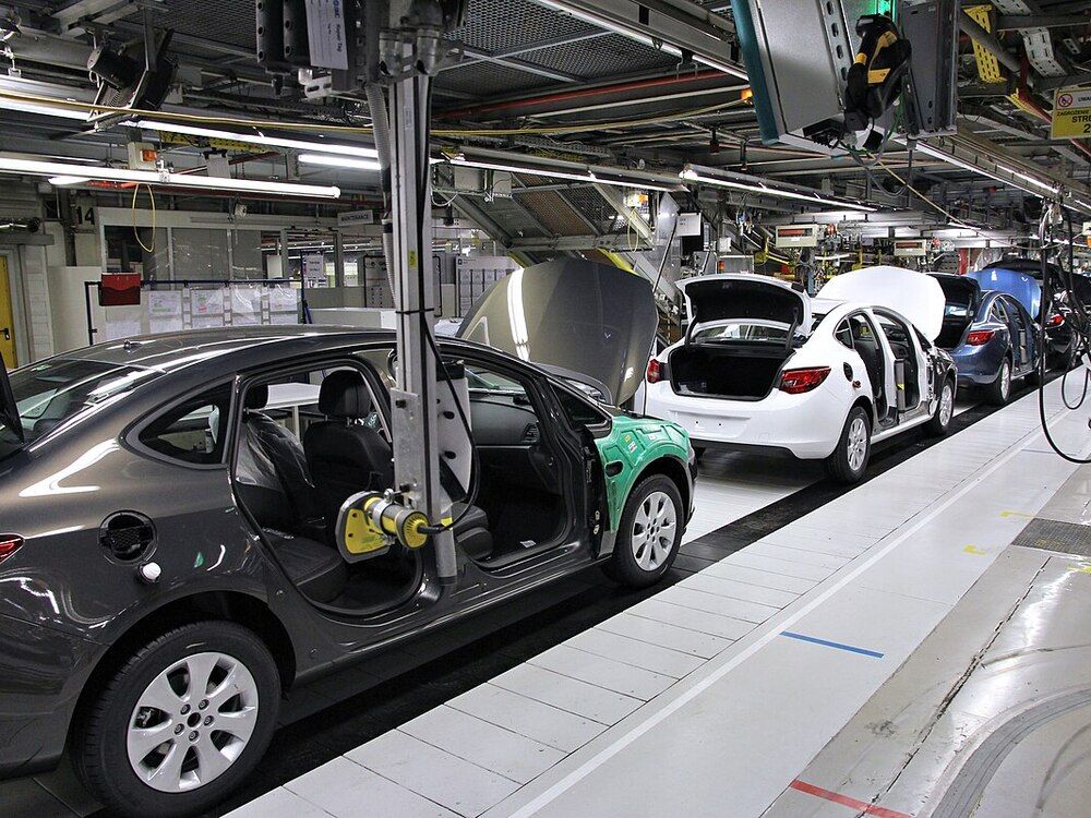 GM sees profits growing US$2 billion in 2026, plans buybacks ...