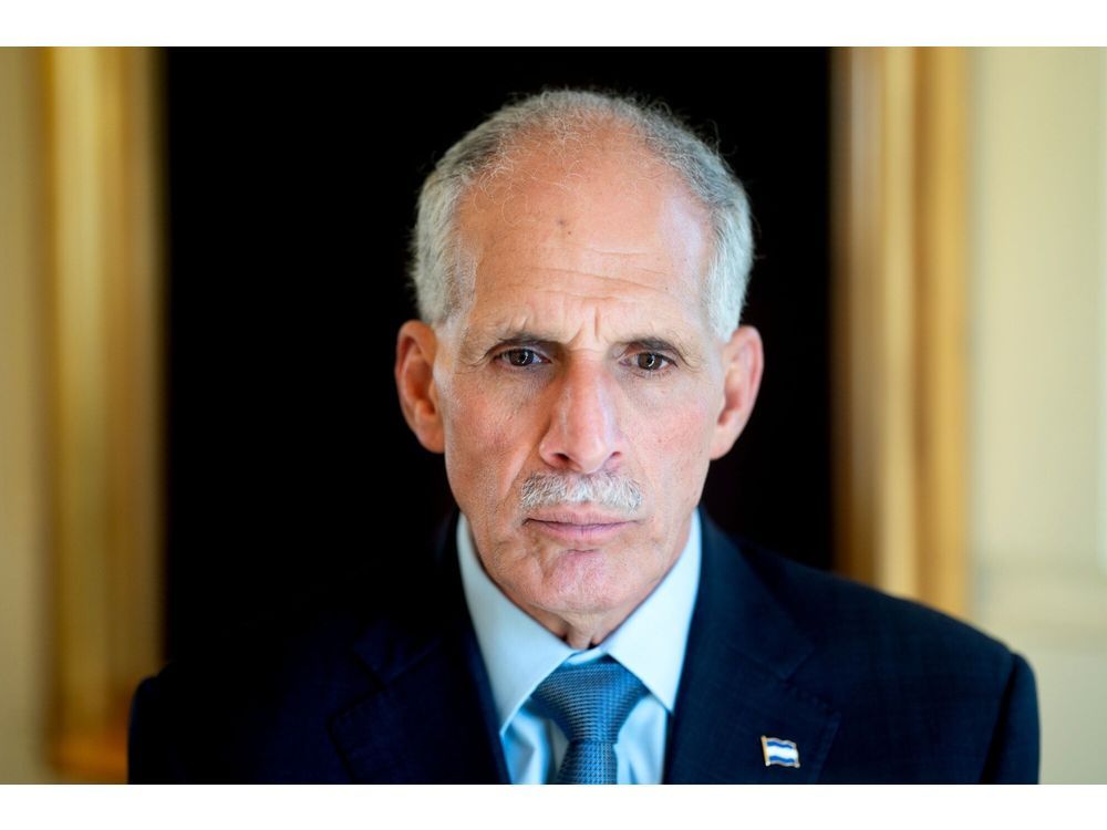 Trump's Honduras Favorite Vows to Take Office Despite Resistance ...