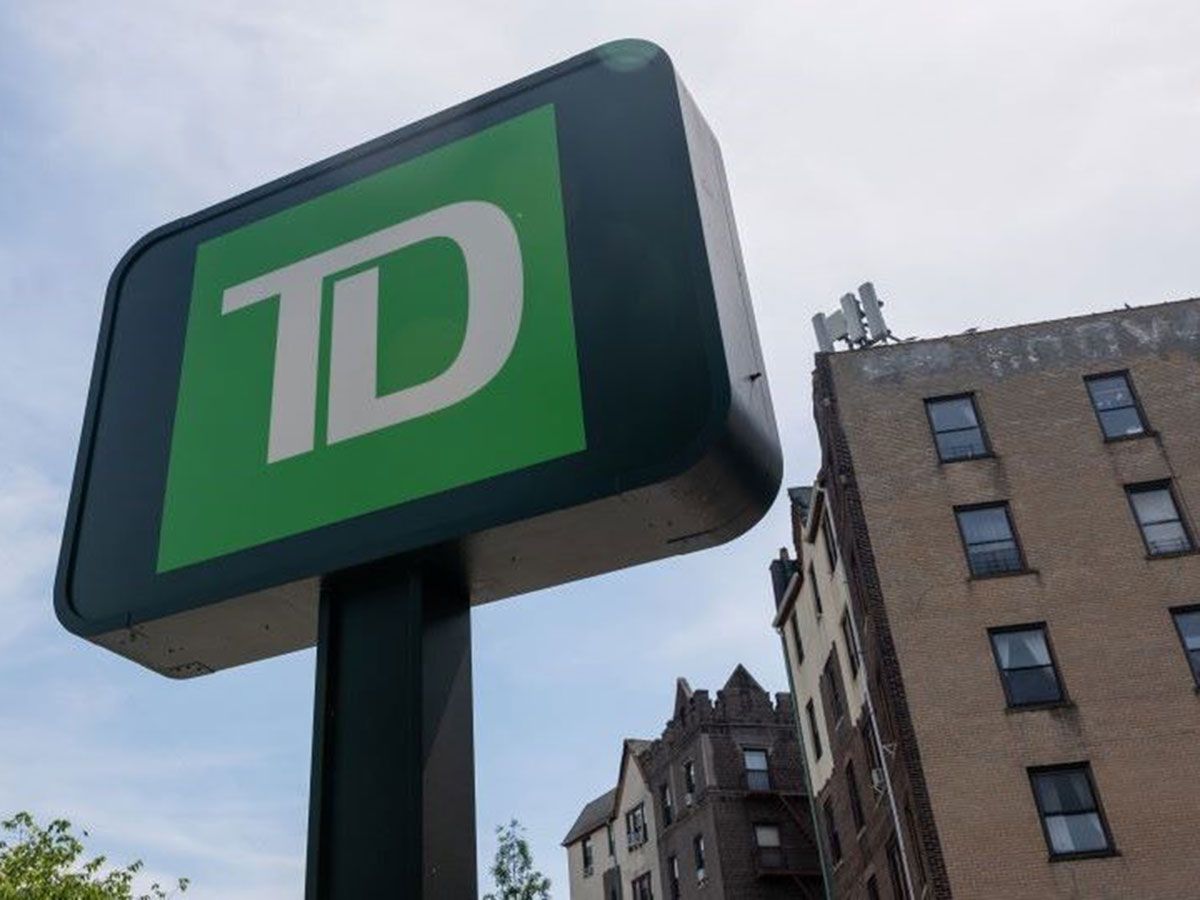 TD beats analysts' earnings expectations, hikes dividend | Financial Post