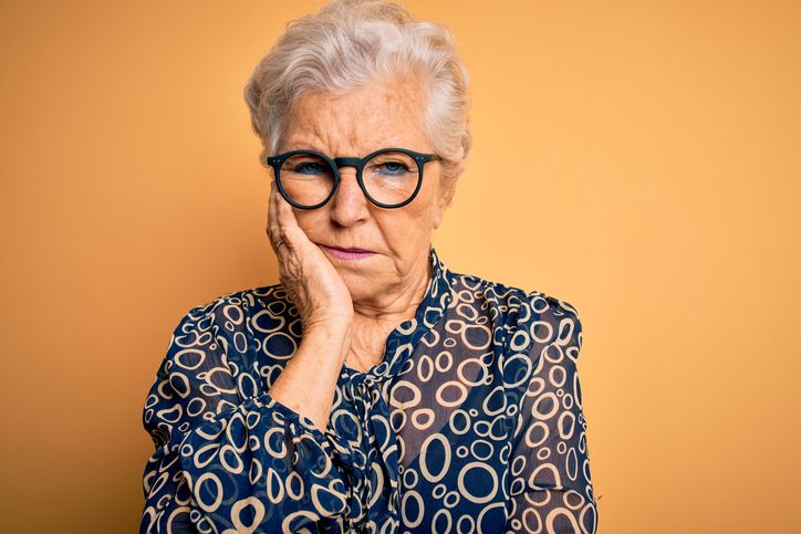 Apathy may be an early warning sign of dementia | Healthing.ca