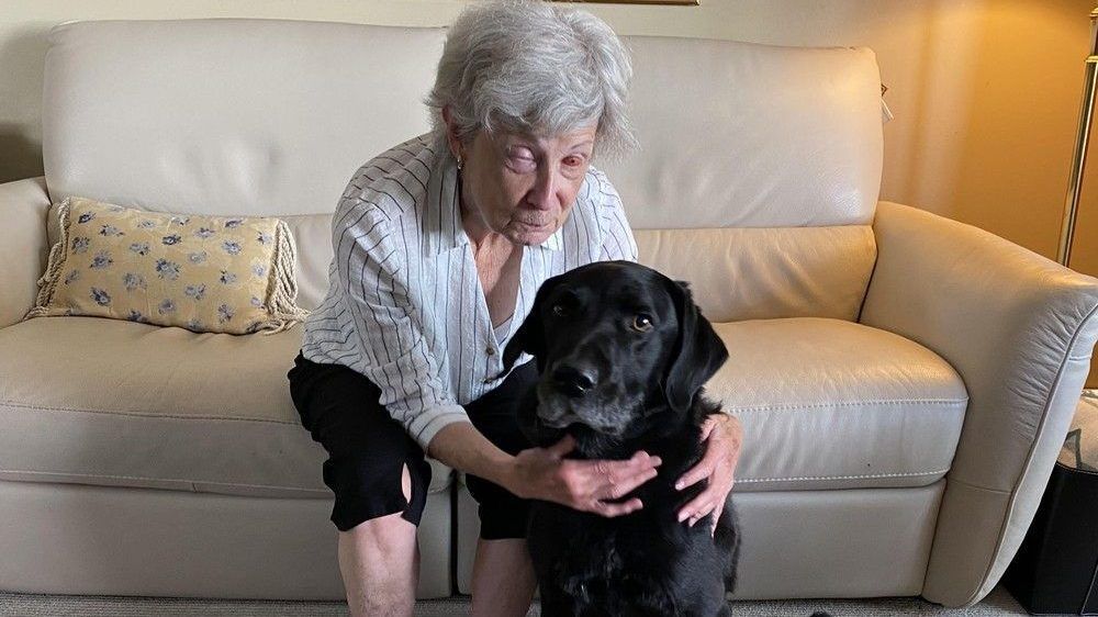 'It's like a miracle': Blind woman can see again after Vancouver surgery